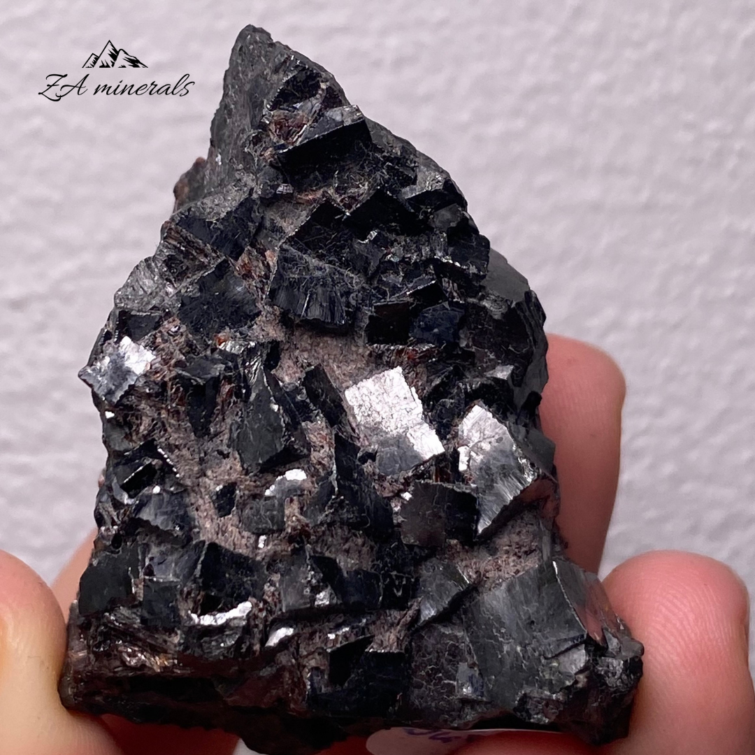 Bixbyite 0.067kg II09 – ZA minerals